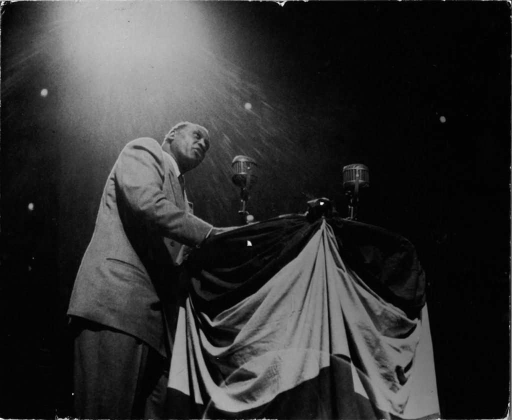 Sketches of Spain: The Global Art and Activism of Paul Robeson – The ...